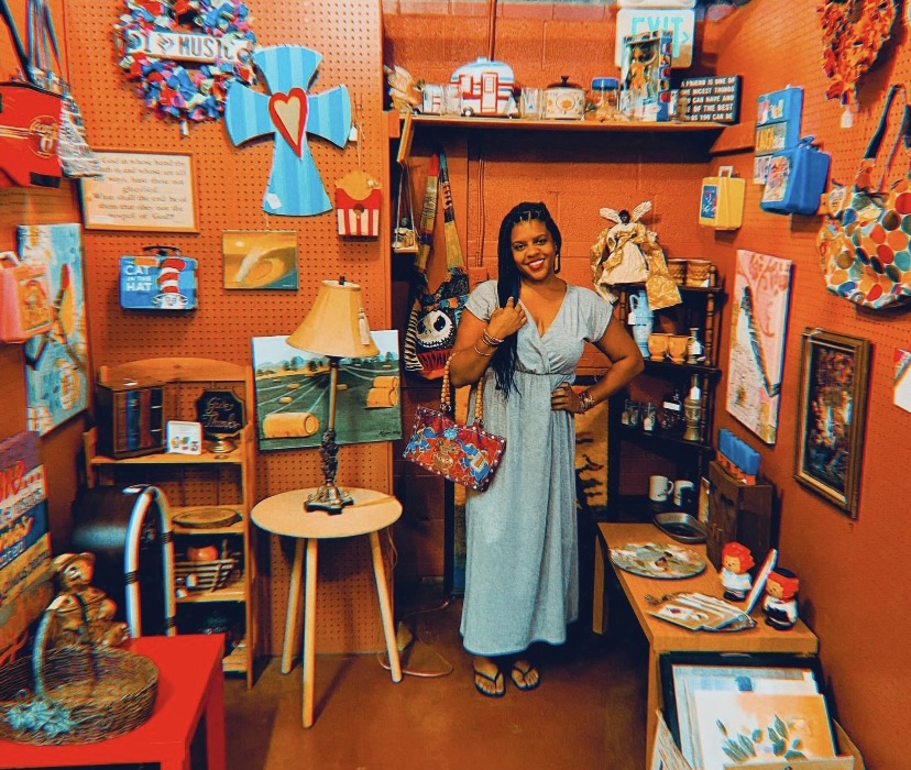Janae Lawrence: Art Uplifts – Leuphorique